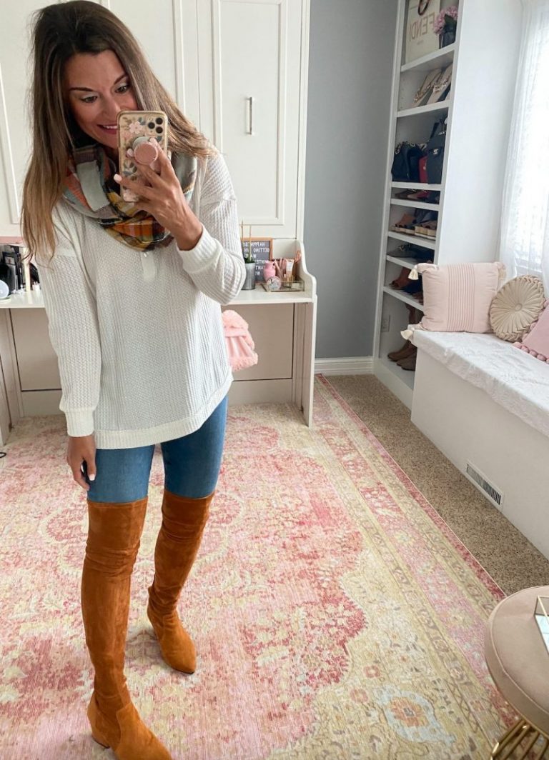 How to Style a White Top Ten Ways – Just Posted